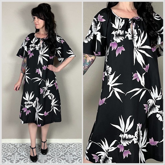 Vintage | Dresses | Vintage 98s Black Hawaiian Print Short Muumuu ...
